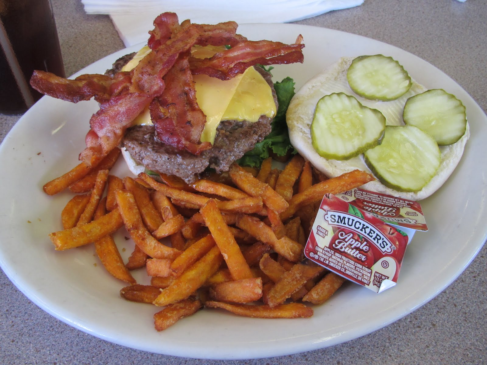 Florida Burger Lover: Christo's Cafe - Bacon & Cheeseburger