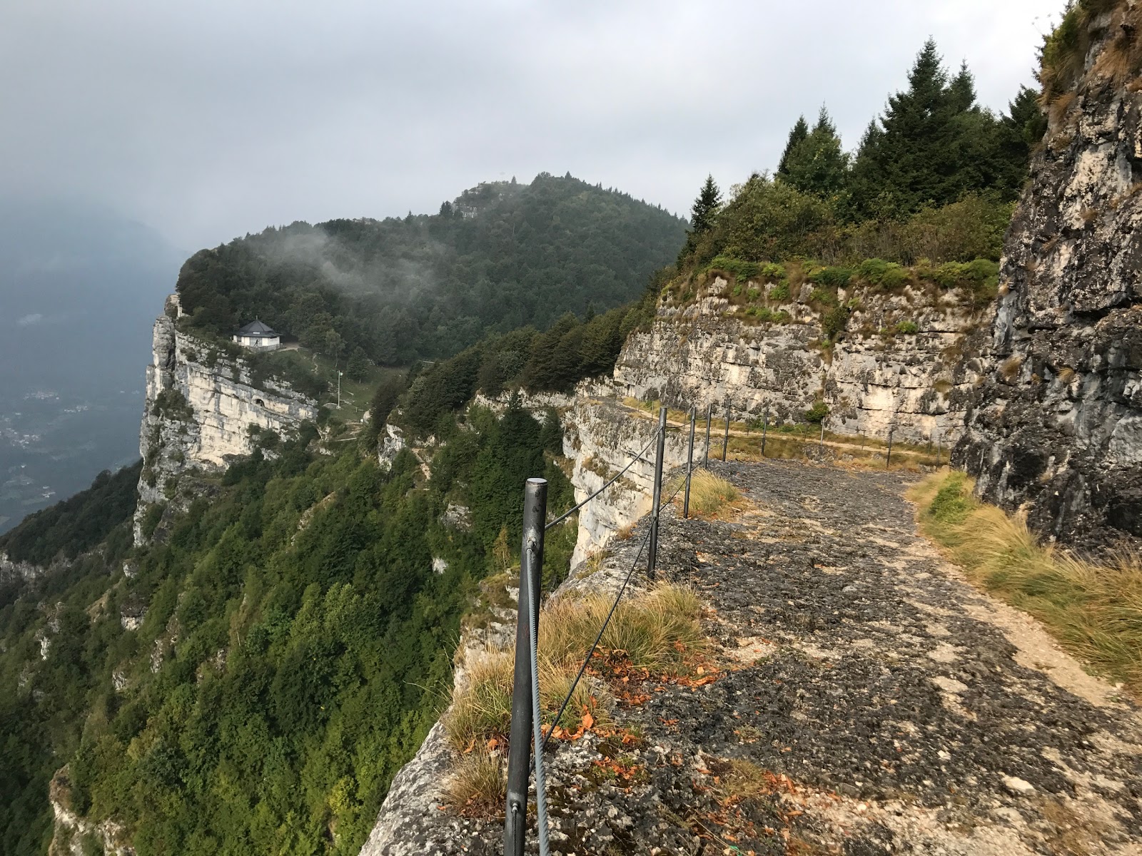 Trekking sul Monte Cengio: il Salto del Granatiere