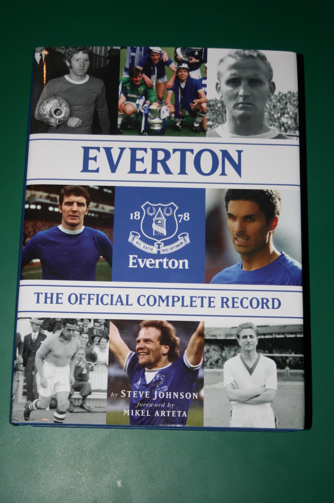 Footy 4 Japan: SIGNED EVERTON BOOK