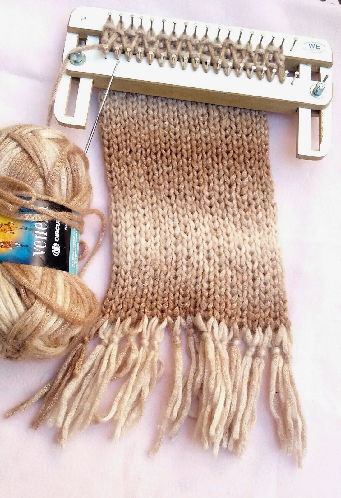 Malineza.com: Cachecol no tear de pregos