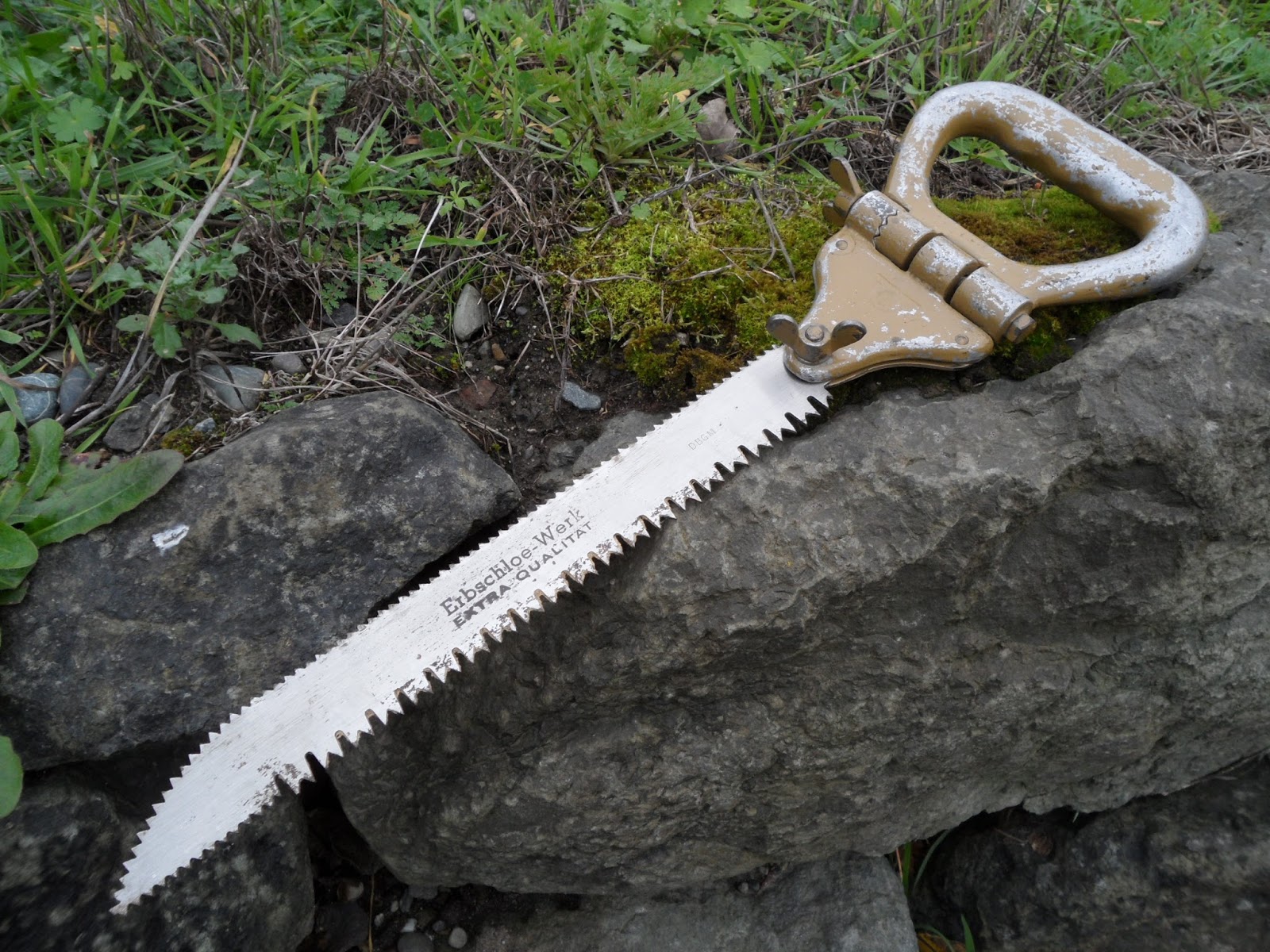 Four Bees: Technishes Hilfswerk Bergungssäge, German THW Salvage Saw ...