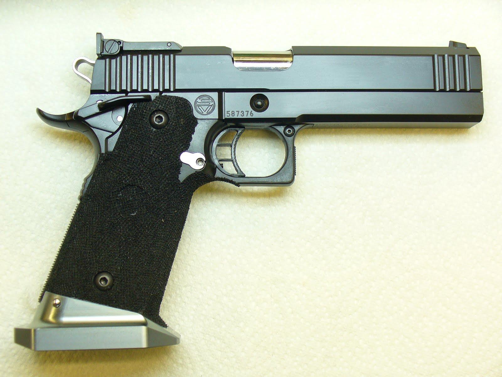 TACTICAL WAREFARE ARMORY: 1911-2011 PISTOLS