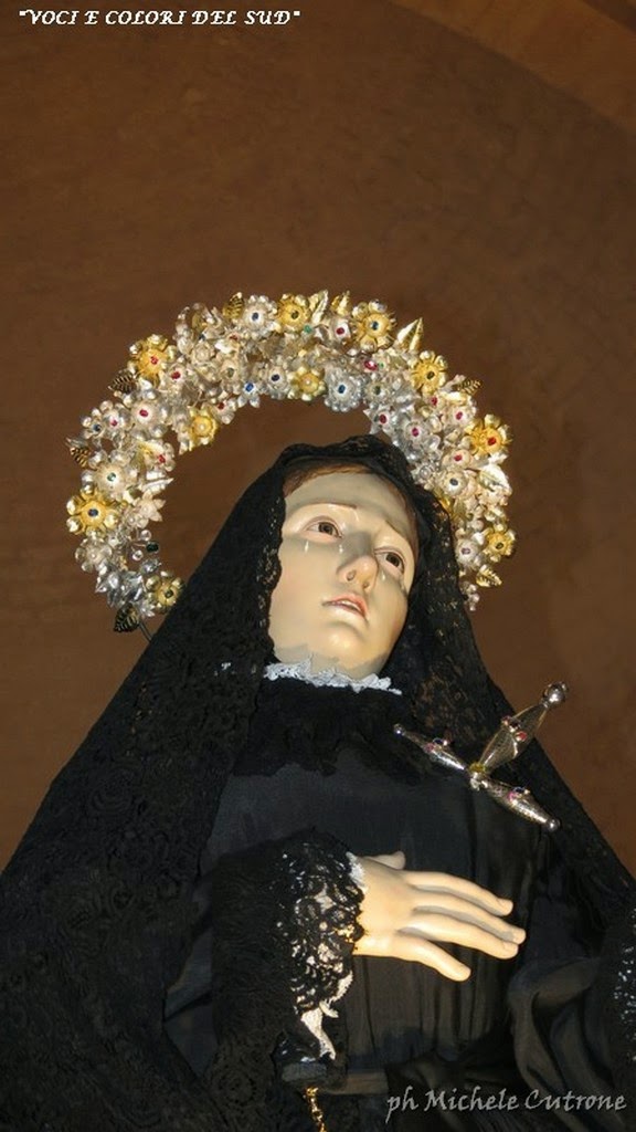 Voci e colori del Sud: Processione di Maria SS. Addolorata a Bari 2014