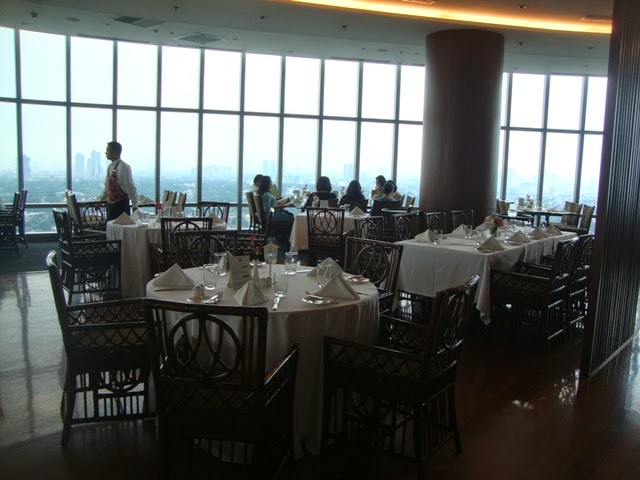 ERICJAZ FOODIES: 100 REVOLVING RESTAURANT (PART 2)