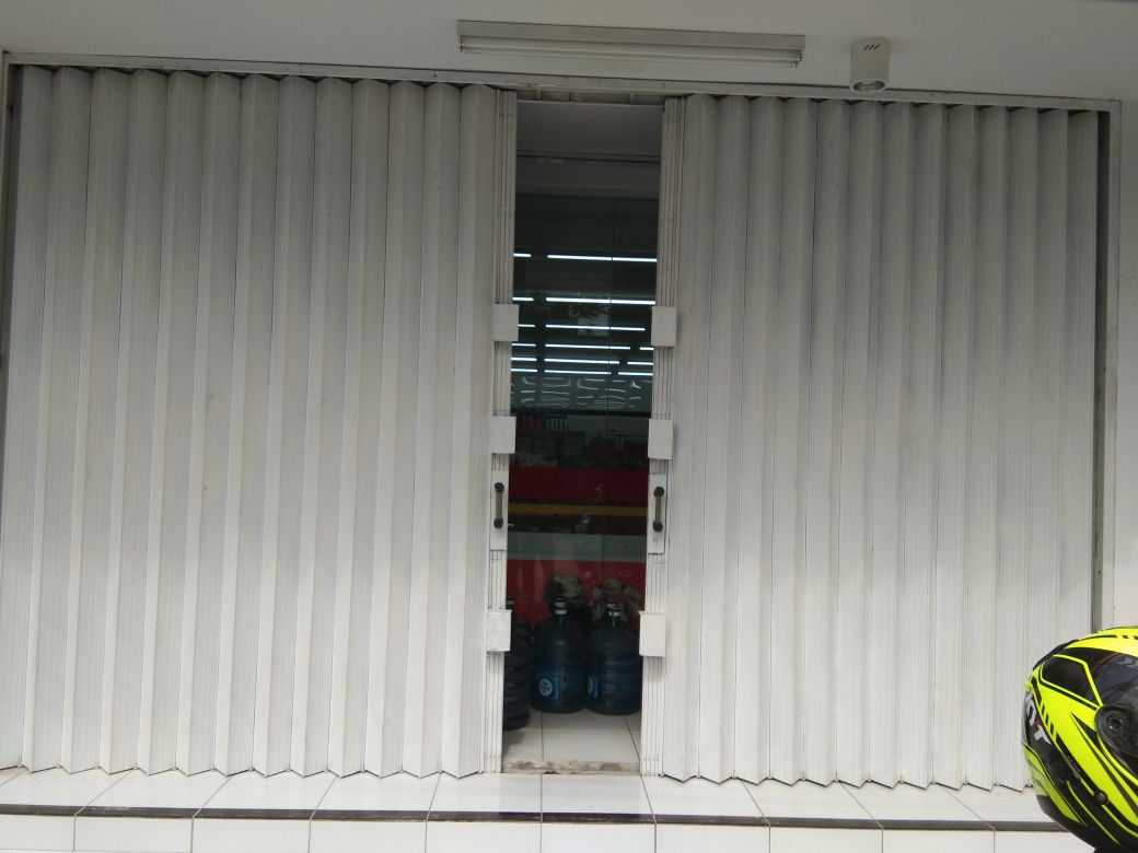 rolling door , folding gate , pintu henderson bandung: Pintu Garasi ...