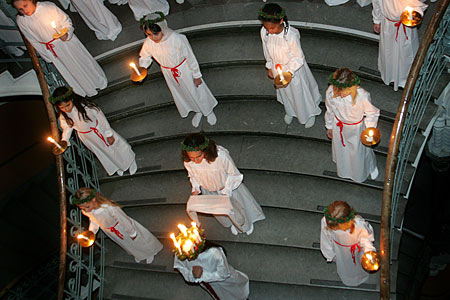 Helena Halme Author: Swedish Sankta Lucia at St Paul's Cathedral