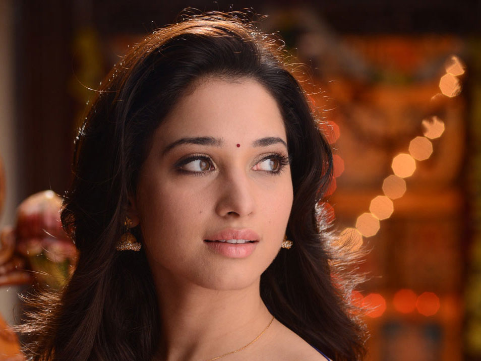 Tammanna Latest Stills From Veeram Movie - Indian Actress Wallpapers ...