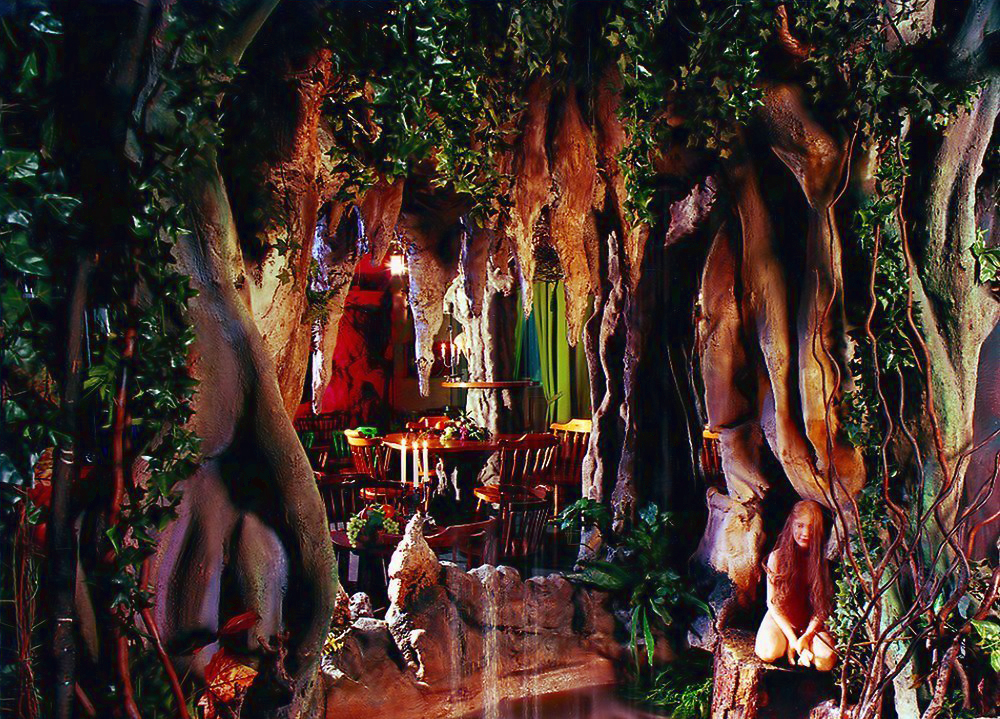 Un Turismo Diferente: El Bosque De Las Hadas - Barcelona, ESPAÑA