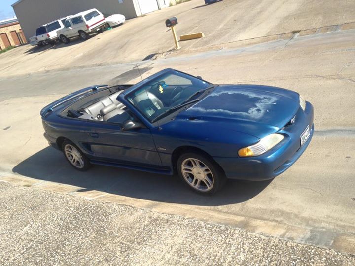 Whiteboy's Mustangs: 1998 mustang gt convertible