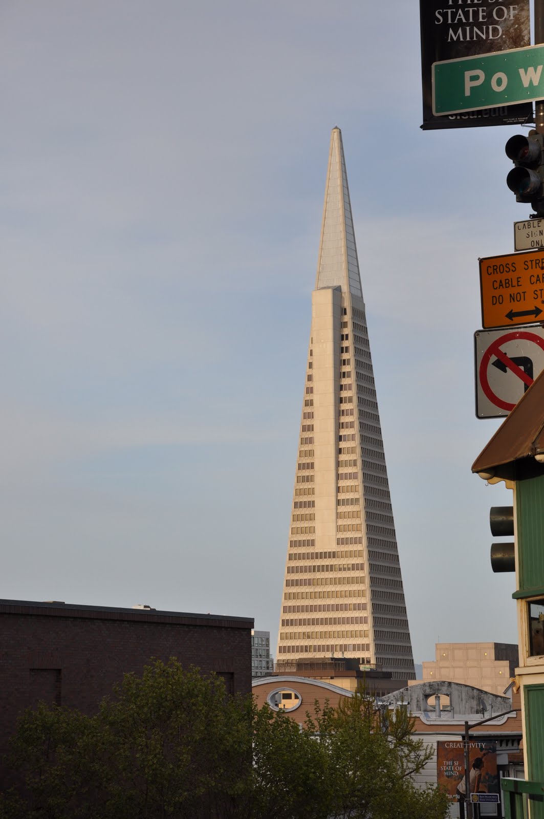 Transamerica Pyramid – Public Art and Architecture from Around the World