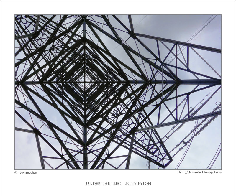 PhotoReflect: Pylons, form and function