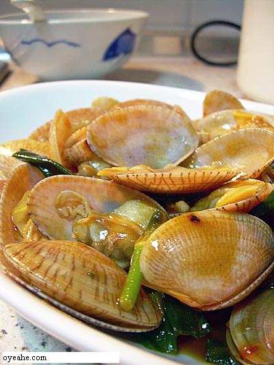 HAHA: Stir-Fried Lala Clams