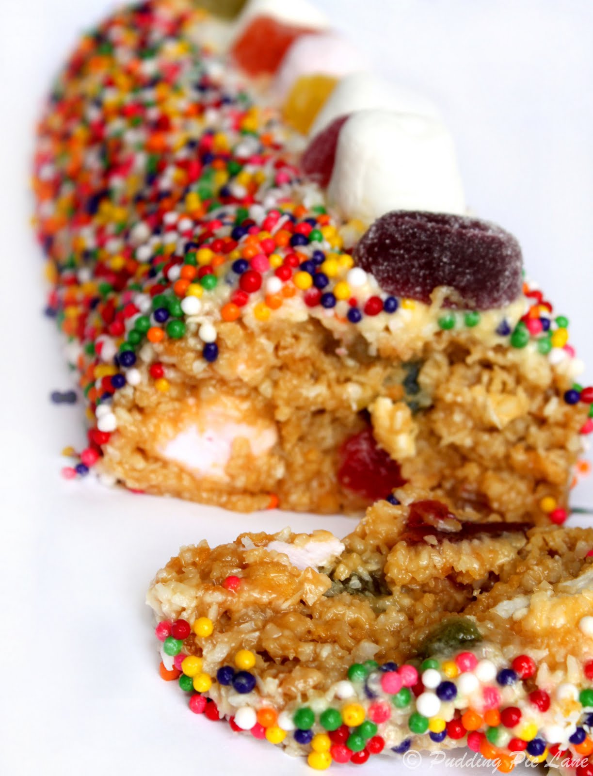 Pudding Pie Lane: Lolly Log Cake