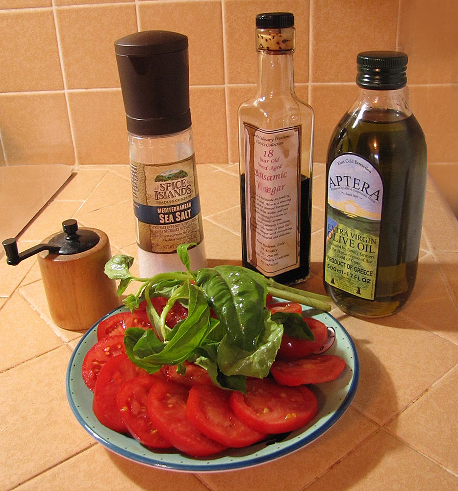 Seasonal Eating: Tomatoes with Basil and Balsamic