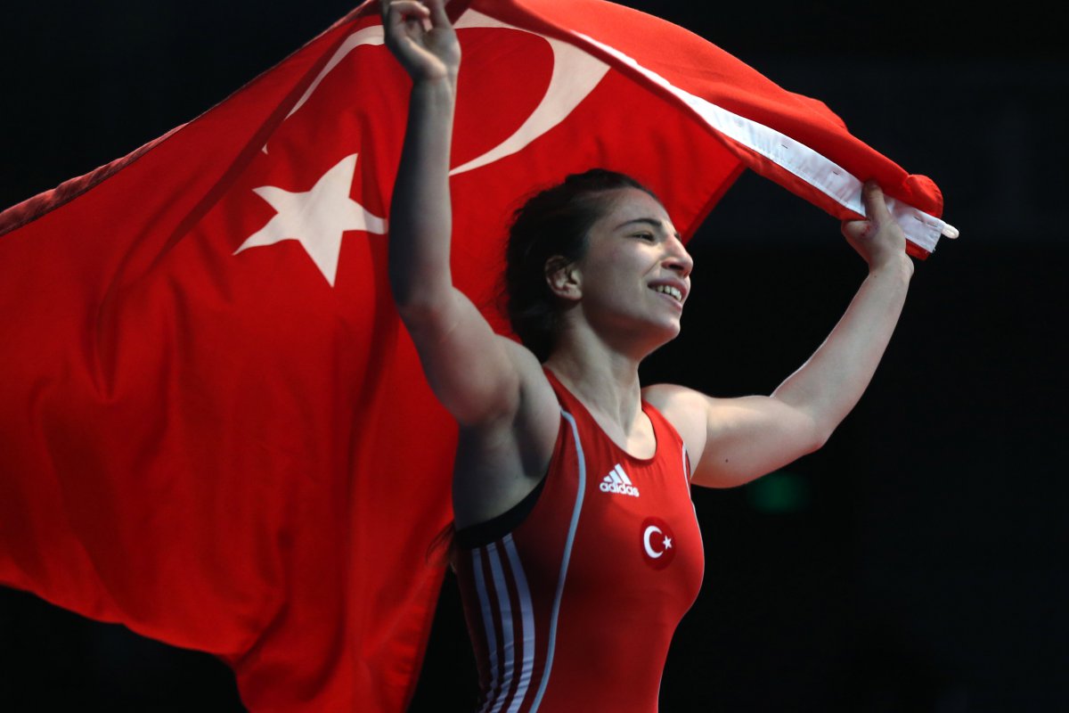 Turkish wrestler wins gold in European championships
