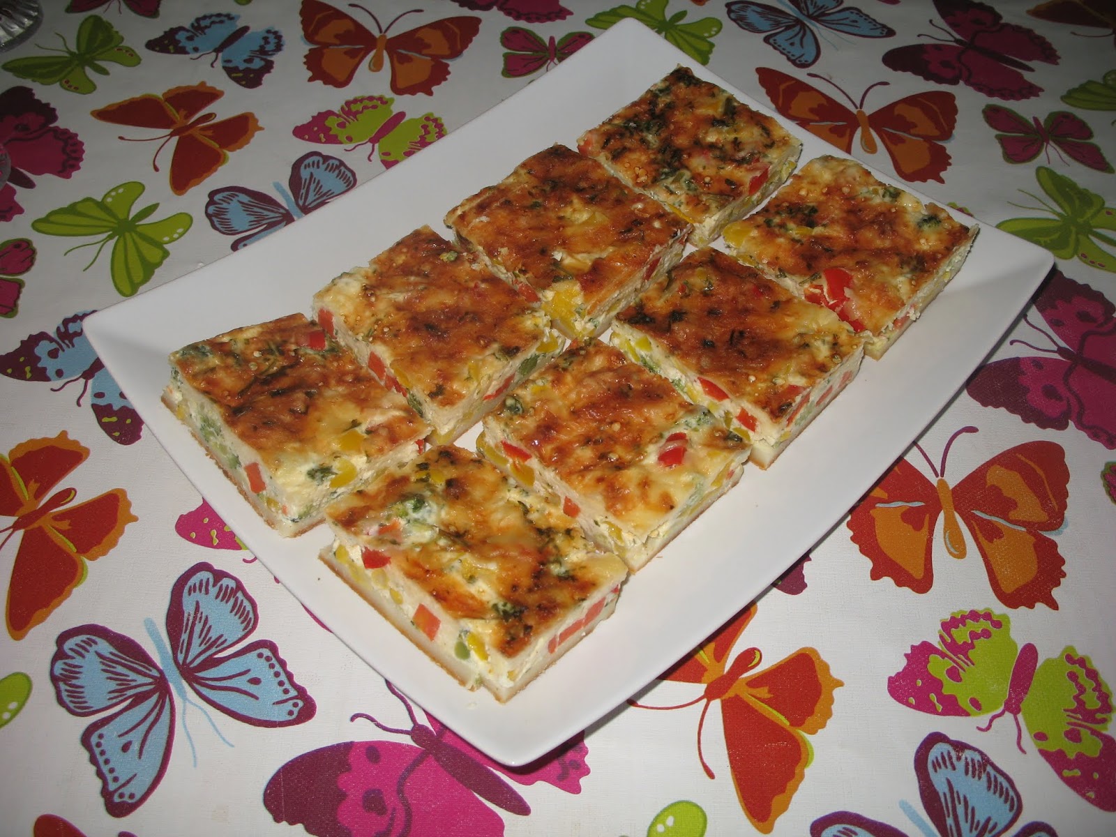 Helkan Keittiössä: Gluteeniton Kasvispiirakka