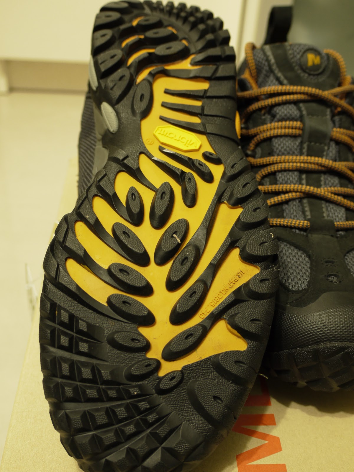 平凡生活探險者: [生活開箱分享] Merrell 防水透氣健行鞋 REFUGE PRO VENTILATOR GORE-TEX 開箱！