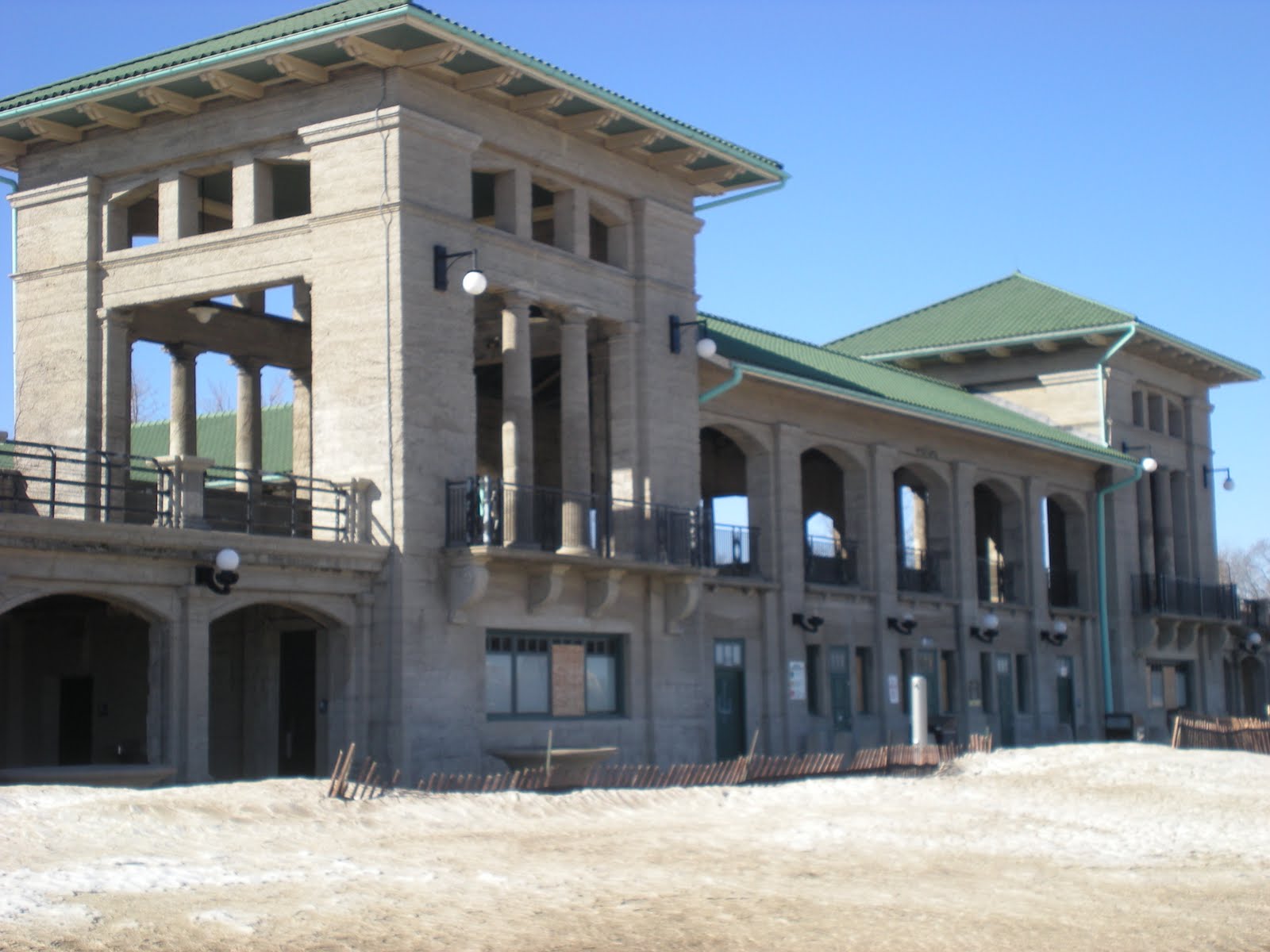 Chicago Landmarks Tour 2010-2011: Trip 93: 63rd Street Bathing Pavilion