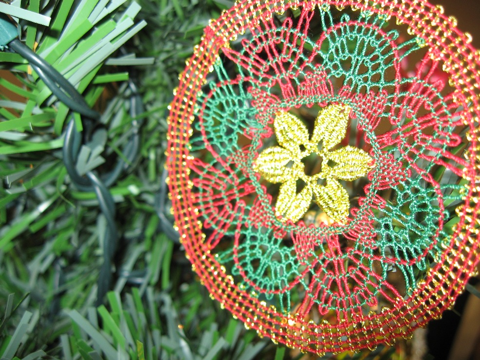 stringplay: Lace ornaments