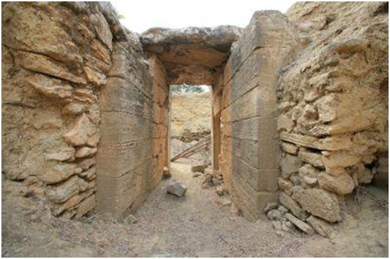 ΙΣΤΟΡΙΑ ΕΛΛΗΝΙΚΗ ΚΑΙ ΠΑΓΚΟΣΜΙΑ : ΟΙ ΘΟΛΩΤΟΙ ΤΑΦΟΙ ΣΤΗΝ ΑΡΧΑΙΑ ΕΛΛΑΔΑ