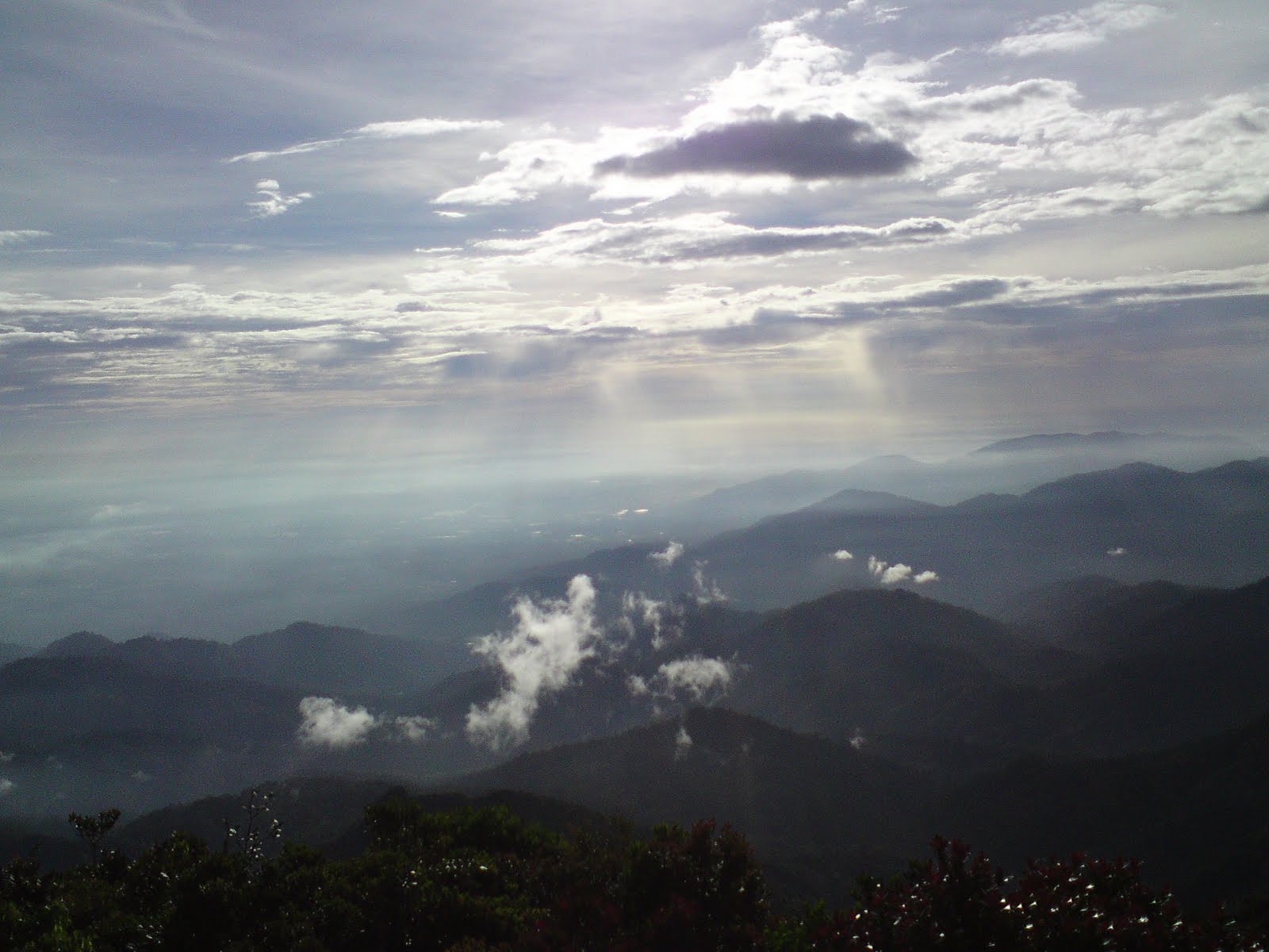 Top Gunung Batu Putih, Yang Menawan!