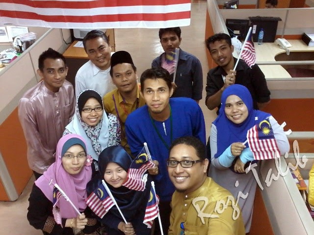 Wajah-Wajah Selfie Merdeka JPS UiTM Shah Alam - Rozi Talib