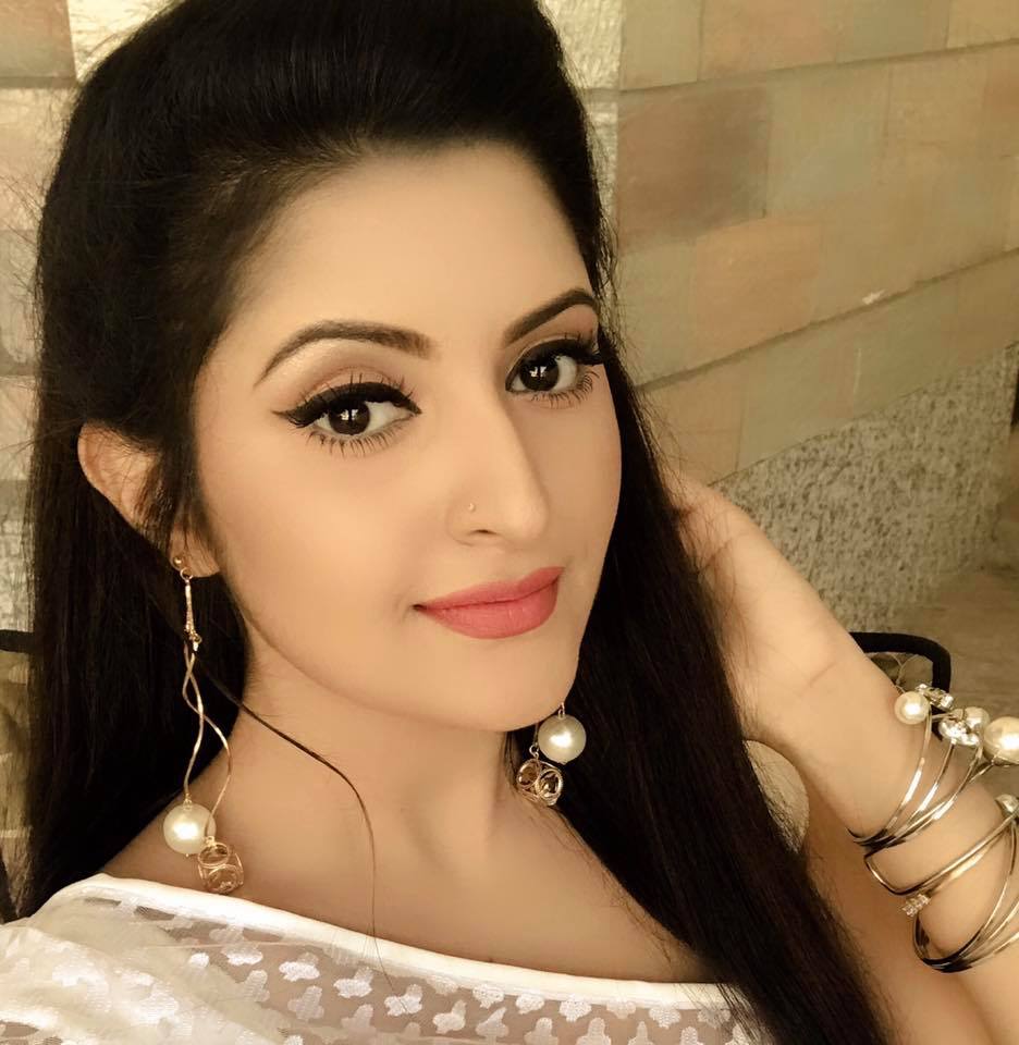 TELUGU WEB WORLD: BEAUTIFUL ACTRESS PORI MONI