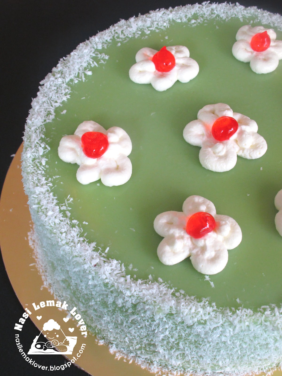 Nasi Lemak Lover: Pandan Layer Cake 香兰蛋糕