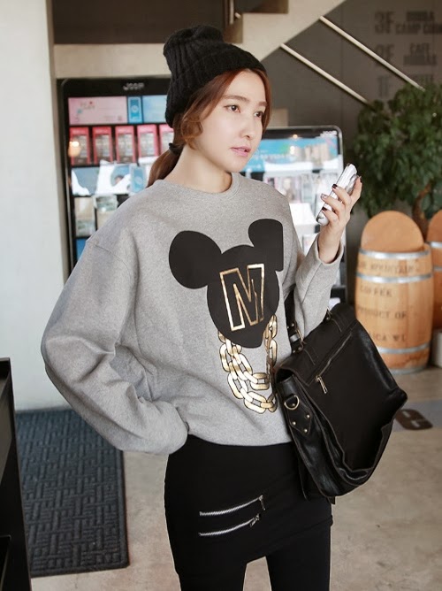 [Miamasvin] M and Chain Print Sweater | KSTYLICK - Latest Korean ...