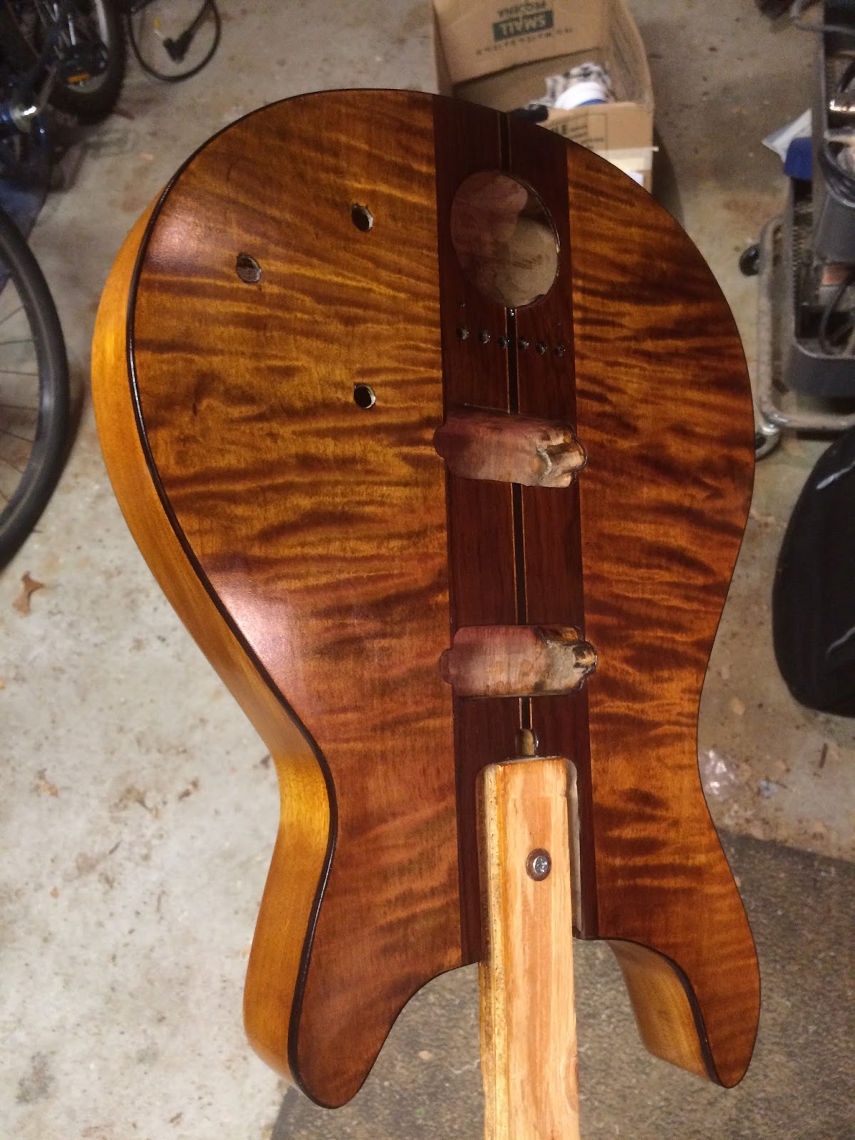 Sheehan Guitars: "Everything's Shiny, Captain!"