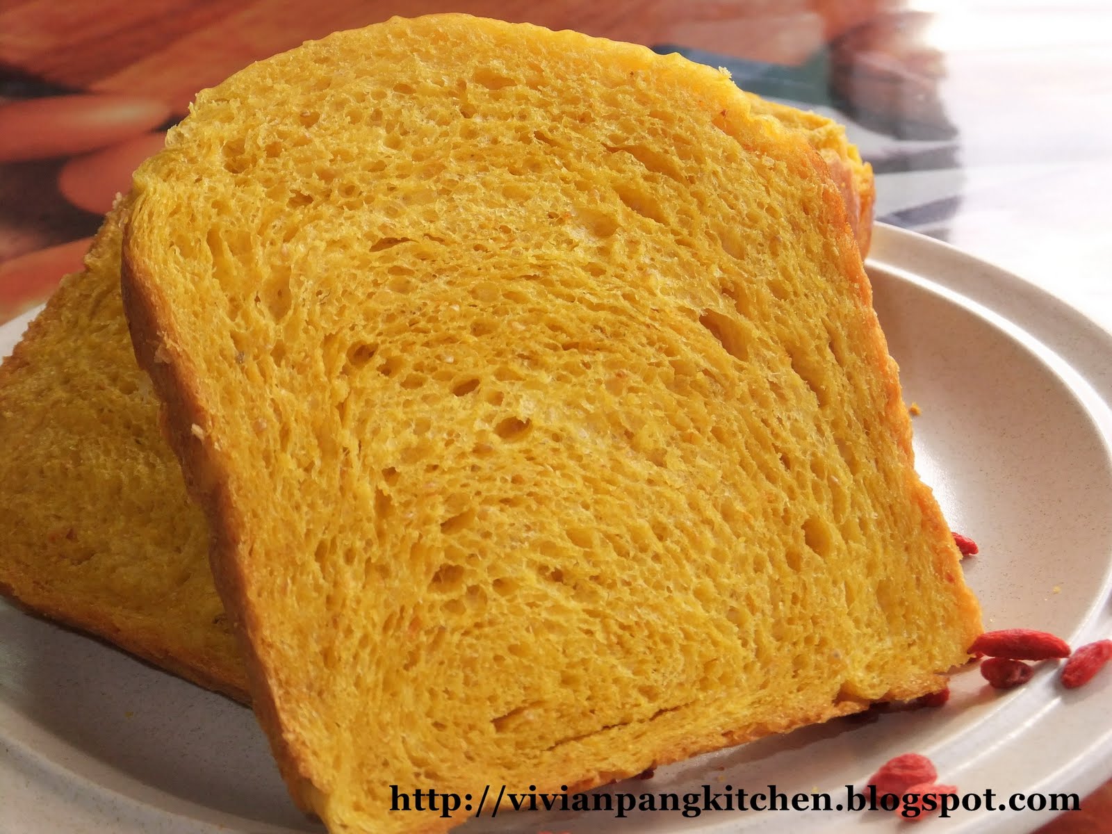 Vivian Pang Kitchen: Wolfberry (枸杞) Loaf Bread/ Water Roux Method ...