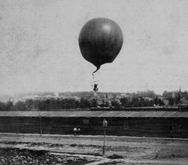 The Chubachus Library of Photographic History: First Photograph of a ...