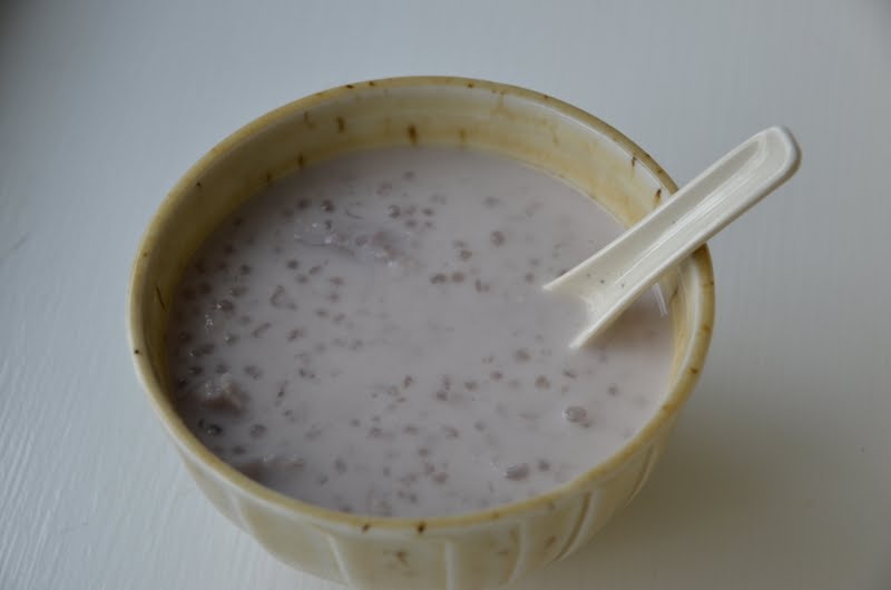 Playing with Flour: Taro tapioca dessert