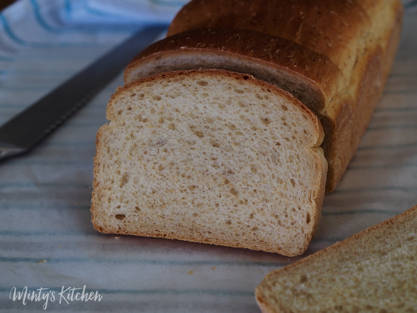 Minty's Kitchen: Soft Wholemeal Loaf