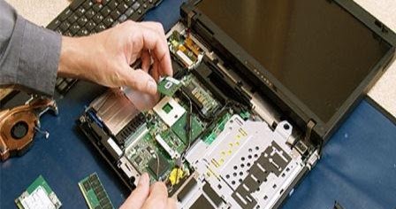 Laptop Repair Center - Find Technicians Near By you in Green City