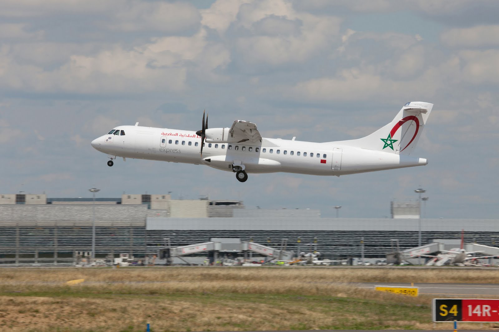 Argentina Spotting: ATR entrega los primeros ATR-72-600 – ATR delivers ...