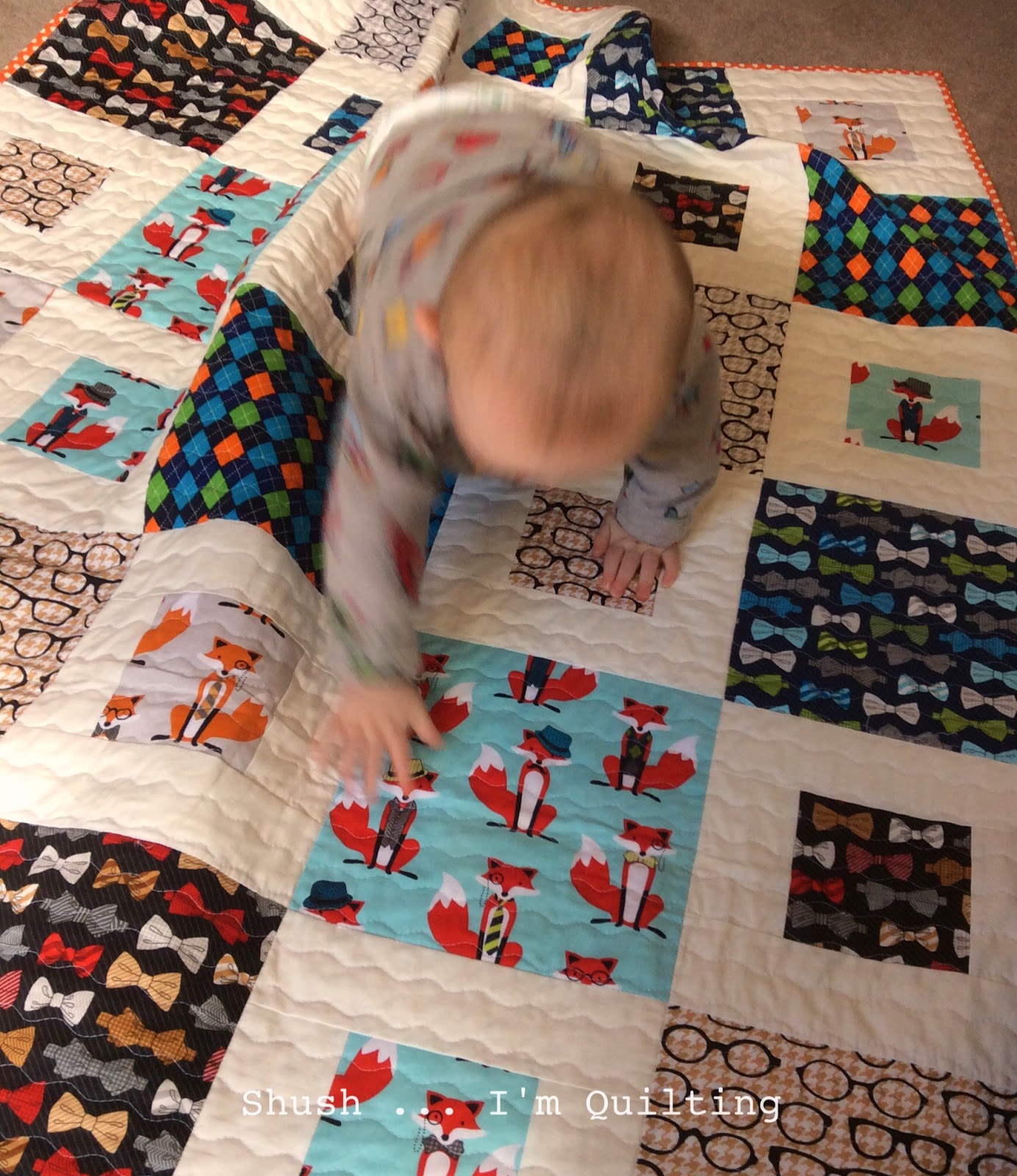 Shush I'm Quilting: Super simple baby quilt three - finished