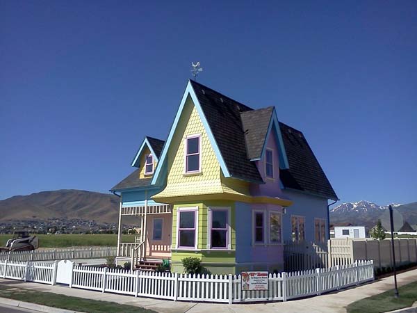beautifule image jpg: Real House Design like Animated Houses in Up Movie