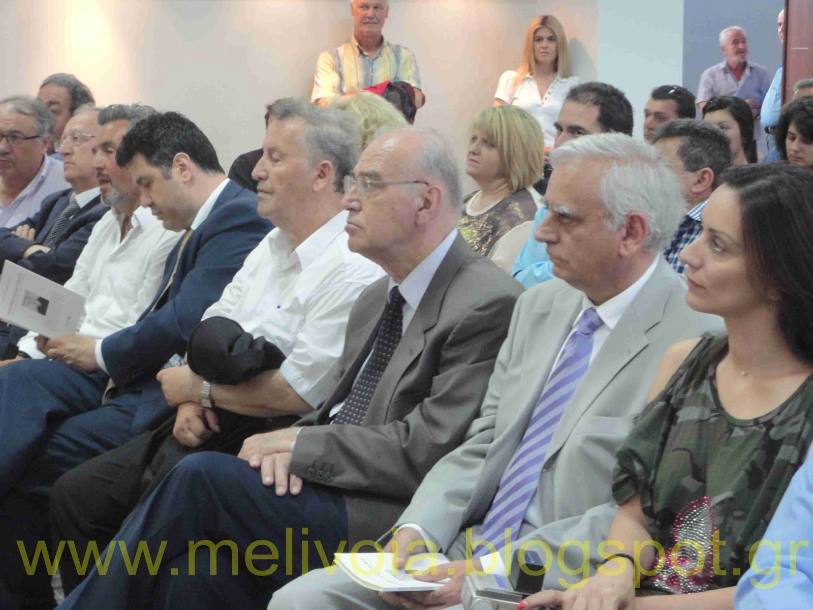 Μελίβοια: Ο ΑΘΑΝΑΤΙΩΤΗΣ ΓΙΑΤΡΟΣ ΚΑΙ ΔΗΜΑΡΧΟΣ ΚΑΛΛΙΘΕΑΣ ΓΙΑΝΝΗΣ ΔΑΝ ...