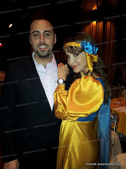 5 Gambar Bakal Suami Betty Benafe, Bruce Dargus - ambooyats@blog