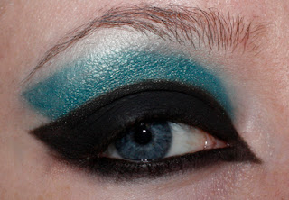 Madam Noire Makeup Studio: Tutorial: Delyriainspired look