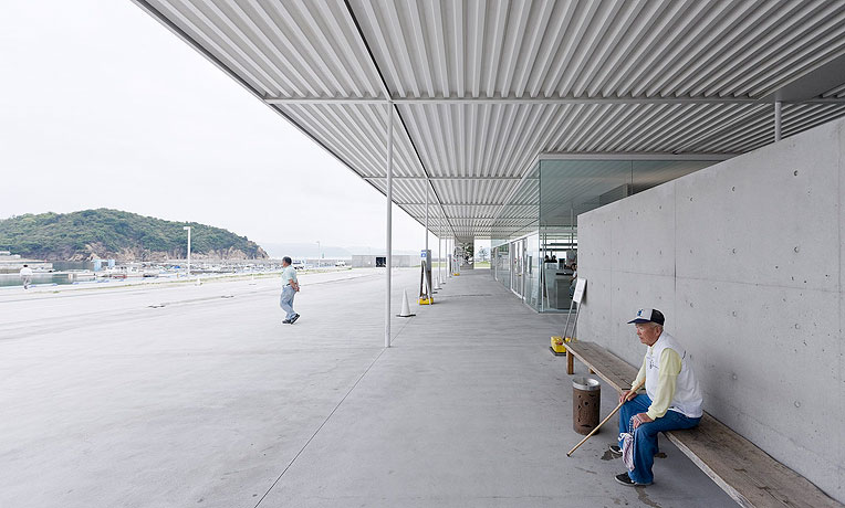 arquitectures234: Naoshima Ferry Terminal by SANAA [casa pati III]