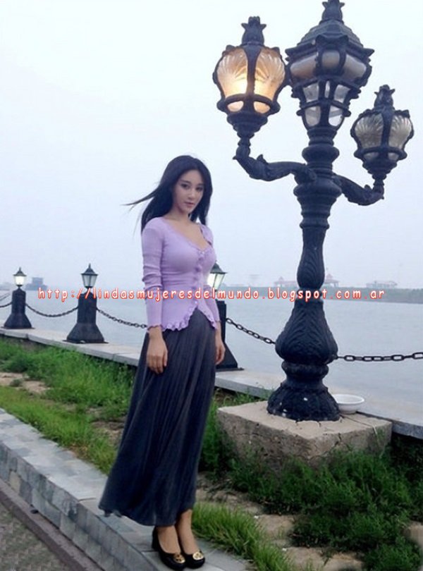 Lindas Mujeres del Mundo: Fotos de La China XIAOHUA FAN LING Mas ...