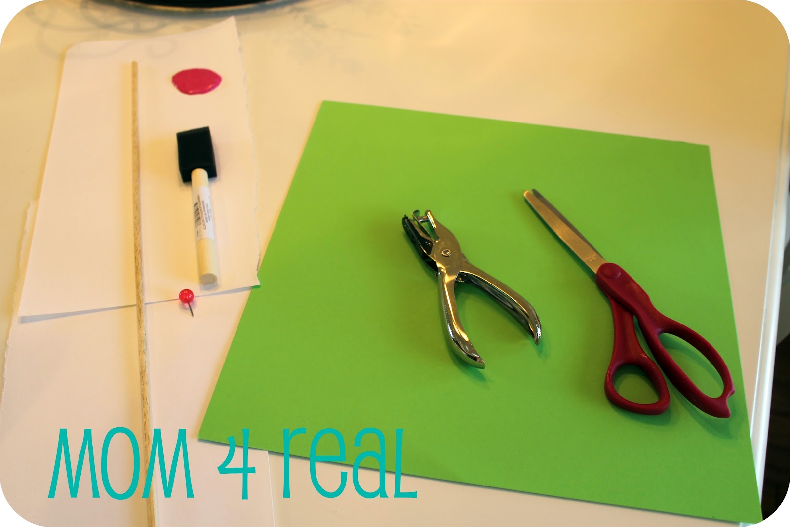 DIY Paper Pinwheels {tutorial} - Mom 4 Real