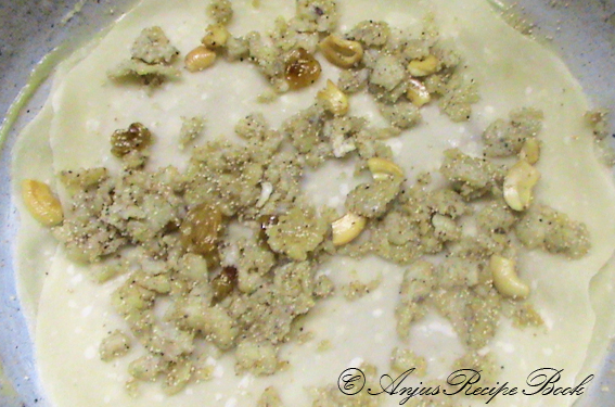 Anju's Recipe Book: Chatti Pathiri / Layered pan cake