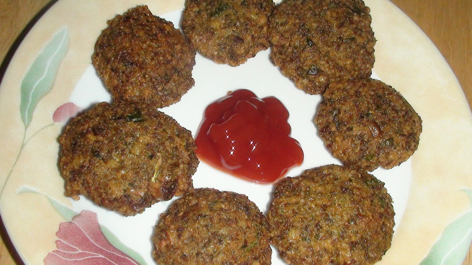 Sprouted Moth Bean and Green gram vada with Broccoli