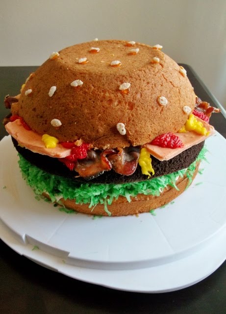 Momma Told Me: Wordless Wednesday: Sweet Imitation- Cake That Looks ...