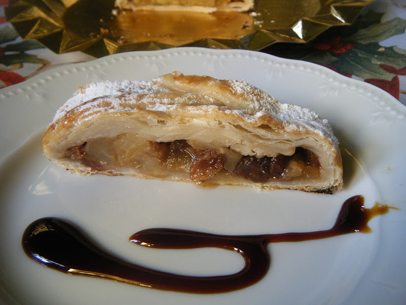 Tomillo, laurel y otras cosas de comer.: STRUDEL DE PERAS