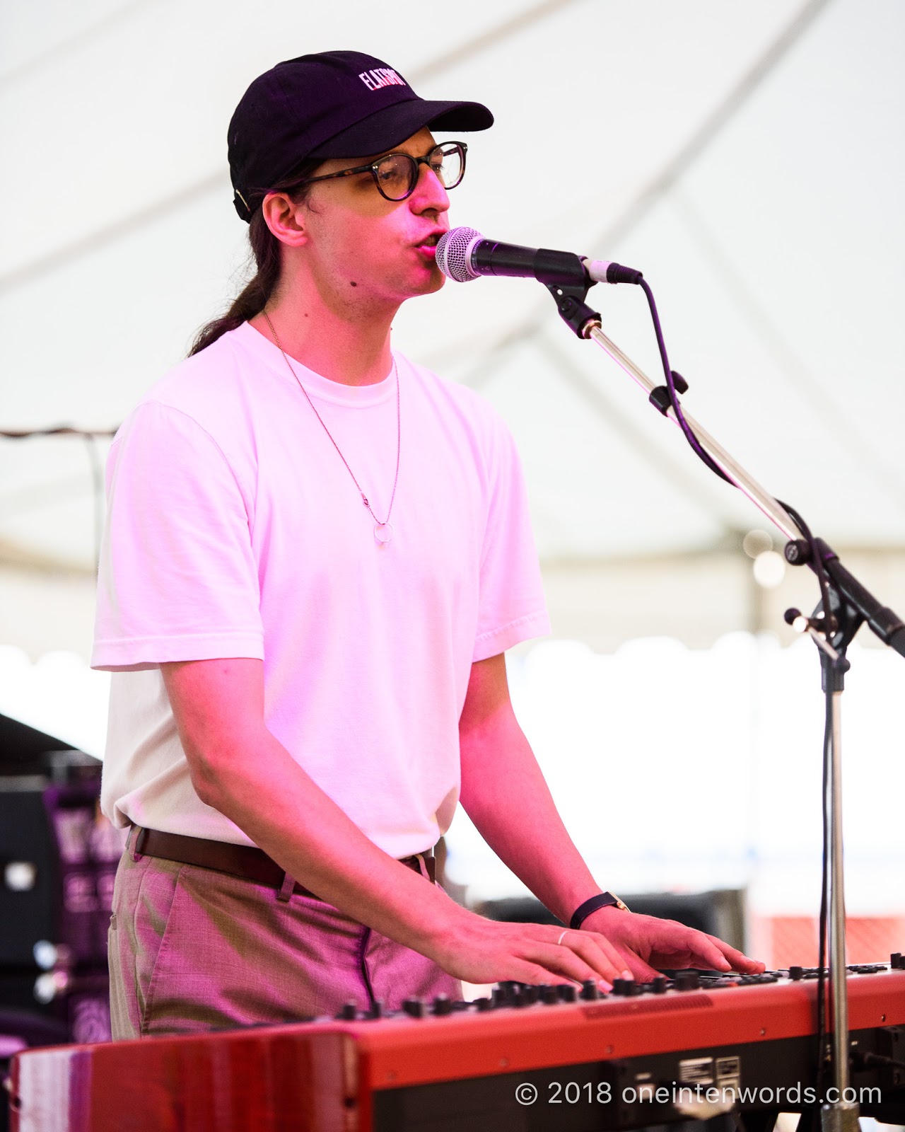one in ten words: Hillside 2018: Day 1: Adrian Underhill - Concert Photos