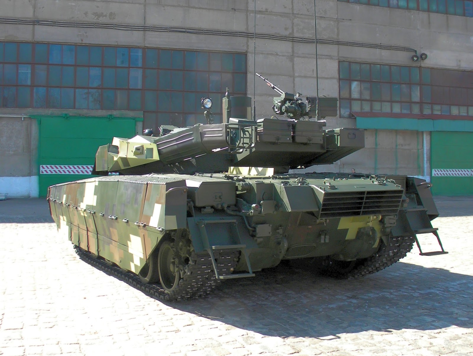 THAIDEFENSE-NEWS: RTA : OPLOT-T Maim Battle Tank Photo Gallery